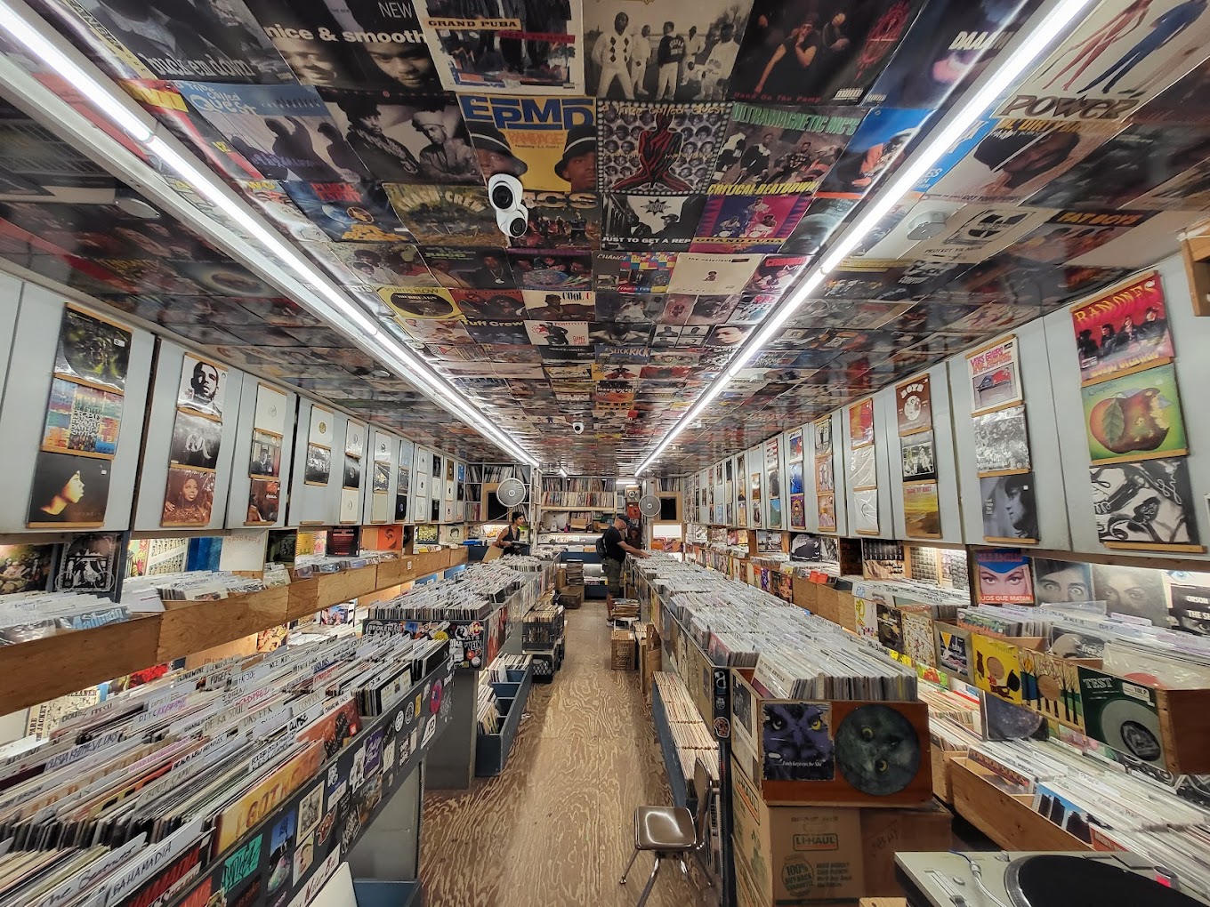 A1 Record Shop, the store of hight fidelity sound of New York